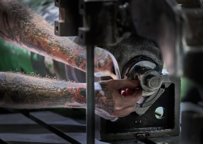 SMP hydraulic quick coupler for simple tool changeover - SMP